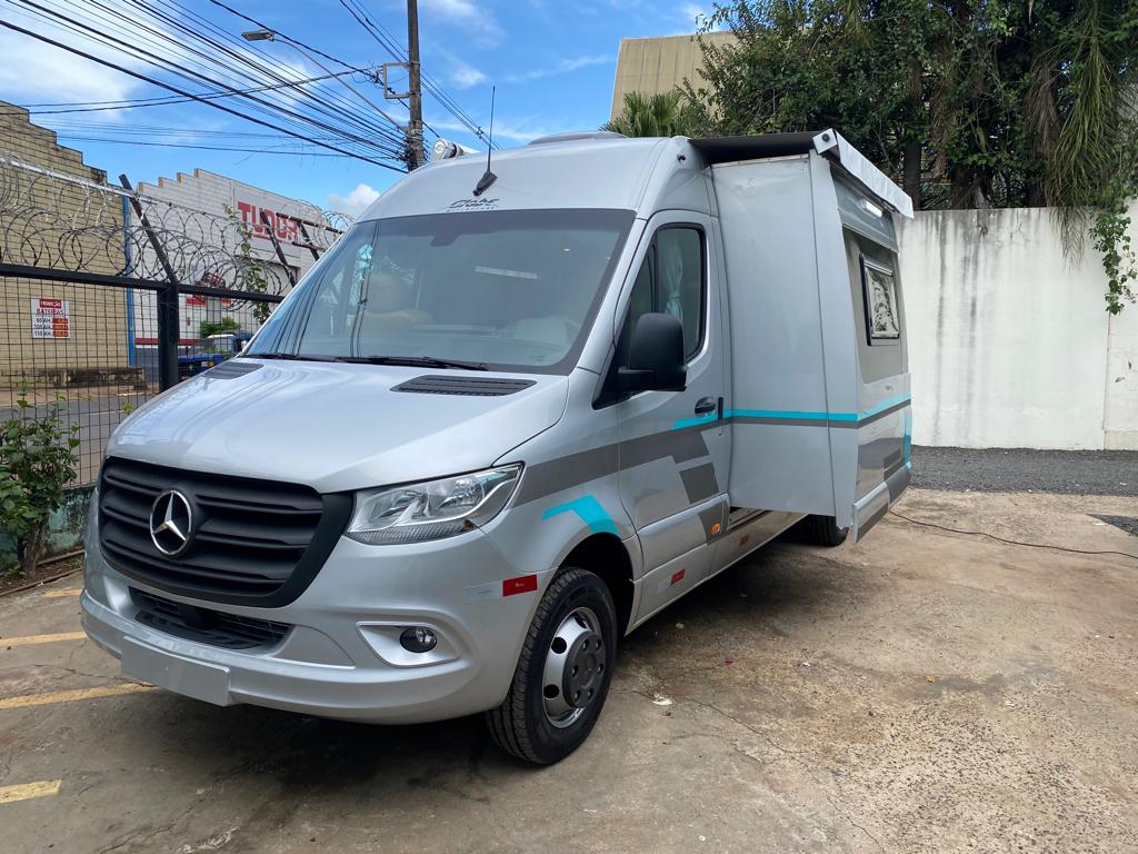 Globe Motorhomes Sprinter 516 com Slide Out Zero KM